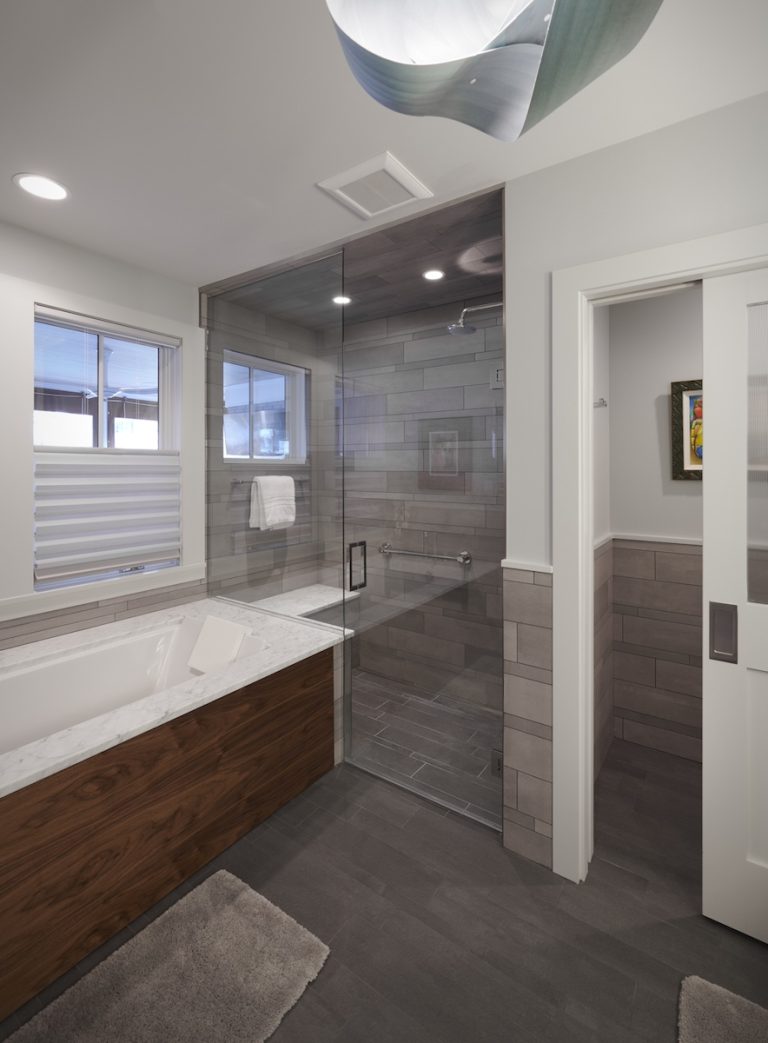 Must-Have Features for Your Custom Shower Design | Lake Country Builders